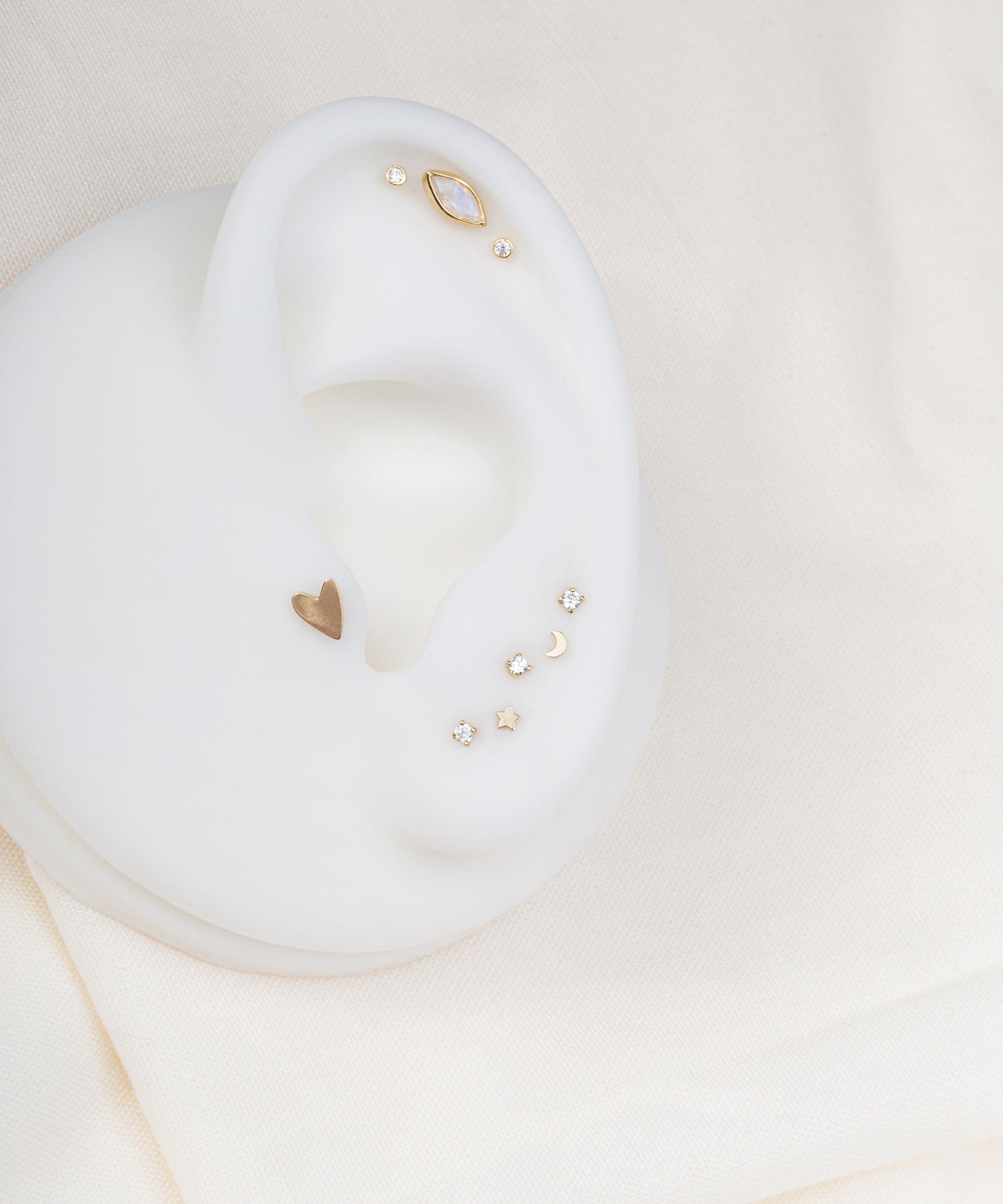 Plain Heart Labret – Minimore Jewels